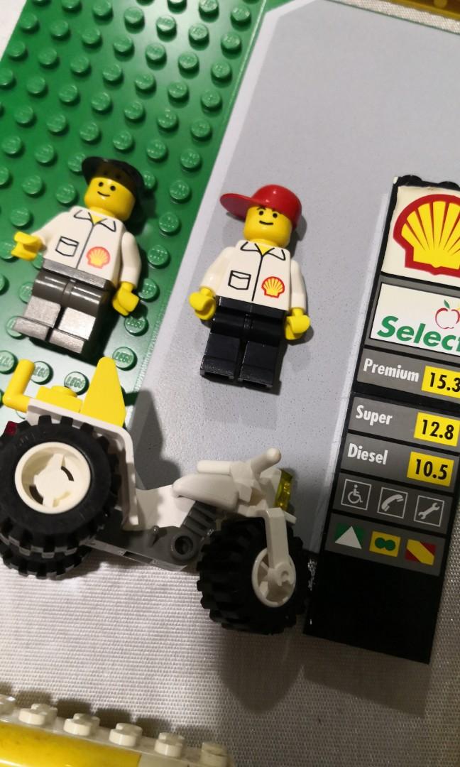 Lego Shell Gas Station 1256 & Shell Truck 1252, Hobbies & Toys ...