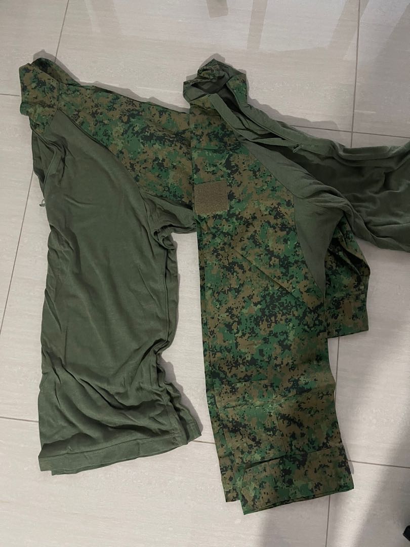 SAF HYBRID UNIFORM M, Men's Fashion, Tops & Sets, Sleep and Loungewear ...