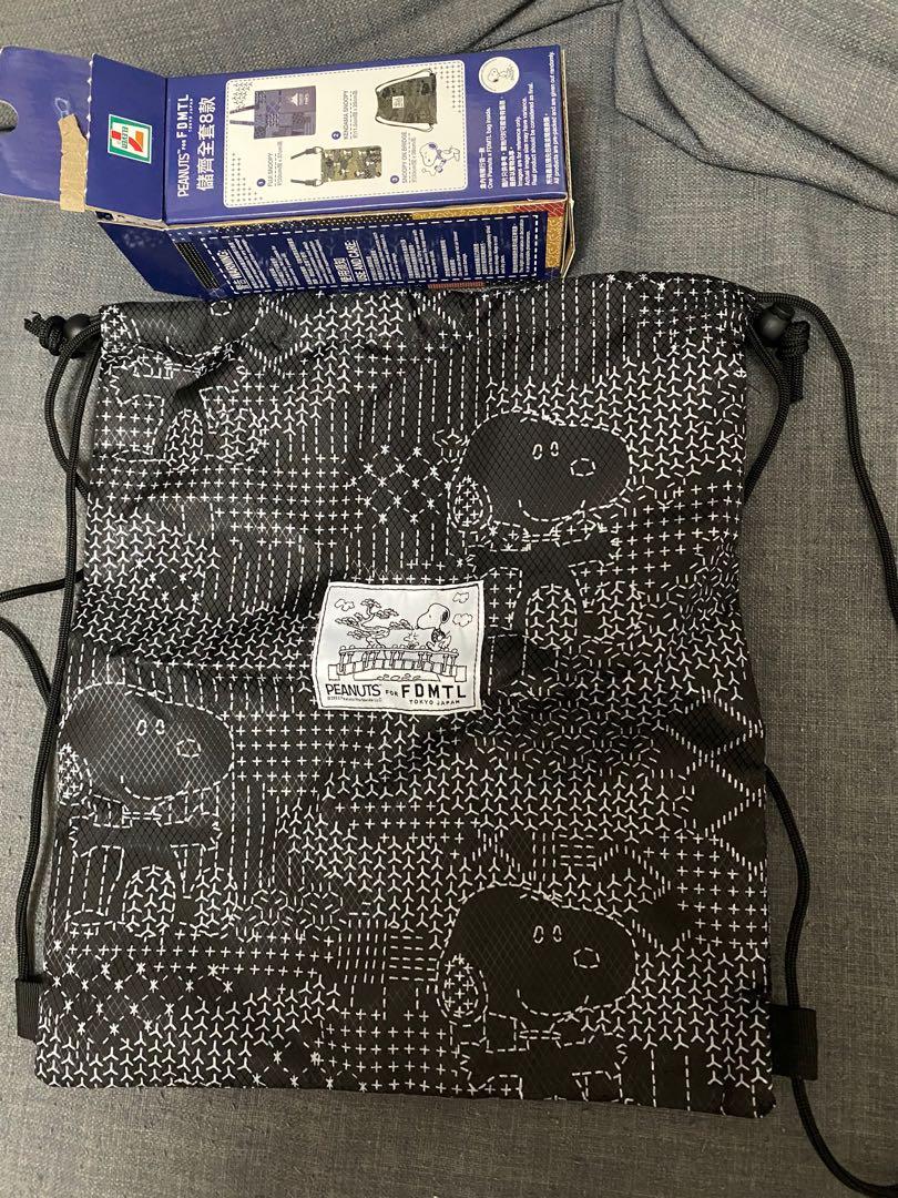 Snoopy 711 seven eleven 1 Fuji 7-11, 女裝, 手袋及銀包, 多用途袋 - Carousell