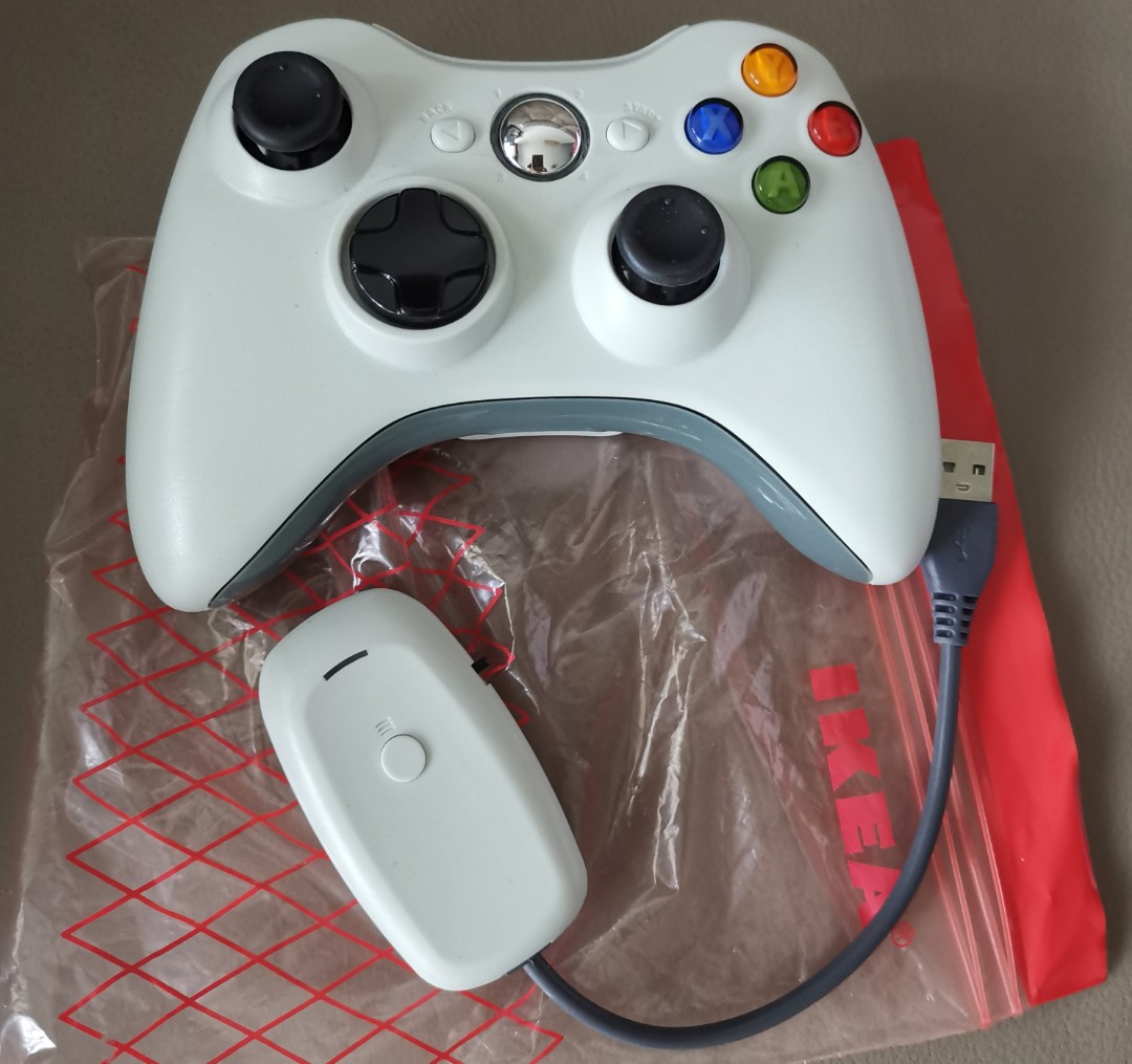 Wireless controller with receiver., Video Gaming, Video Game Consoles ...