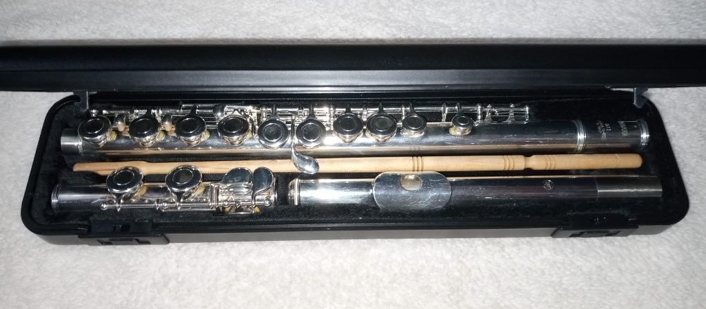 Yamaha Flute 211, Hobbies & Toys, Music & Media, Musical Instruments on ...