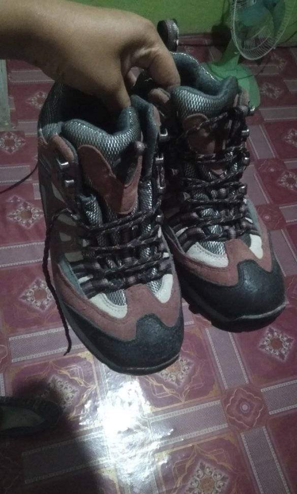 Active grip shoes, Men's Fashion, Footwear, Sneakers on Carousell