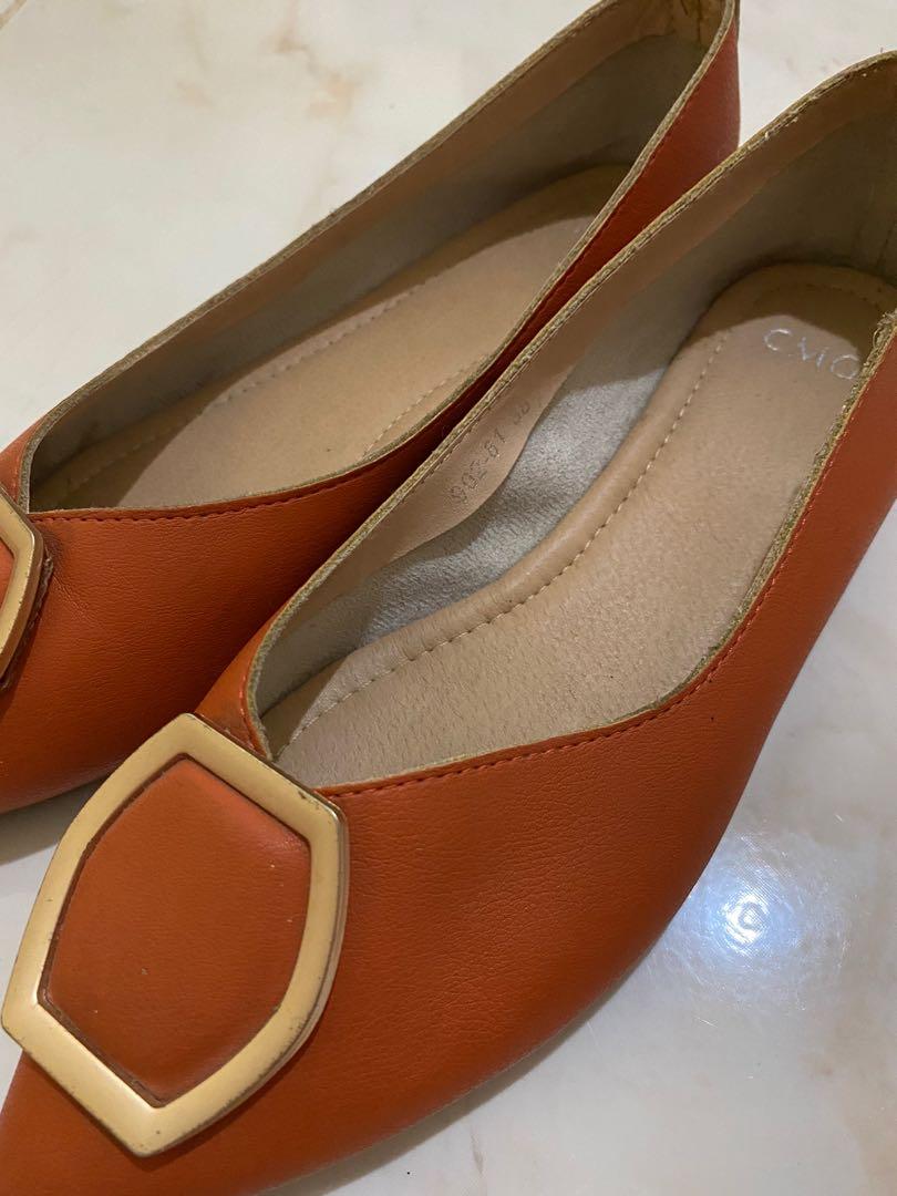 CMG Modern Style Flats, Women's Fashion, Footwear, Flats & Sandals on ...