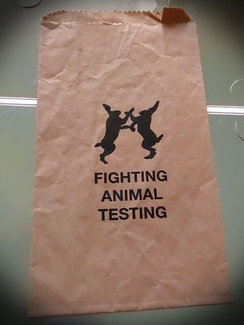 FIGHTING ANIMAL TESTING paper bag, 其他, 其他 - Carousell