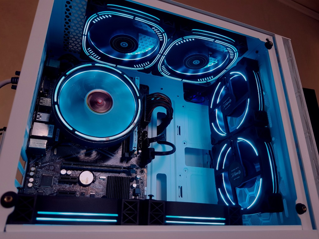 Intel 10th Gen Desktop PC System Unit in a Very Nice Build, Good as New ...