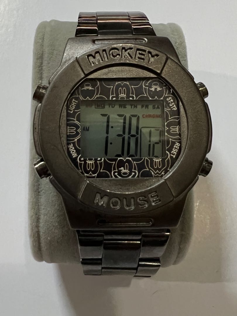 MICKEY MOUSE Digital Watch Unisex 32mm, Men's Fashion, Watches ...