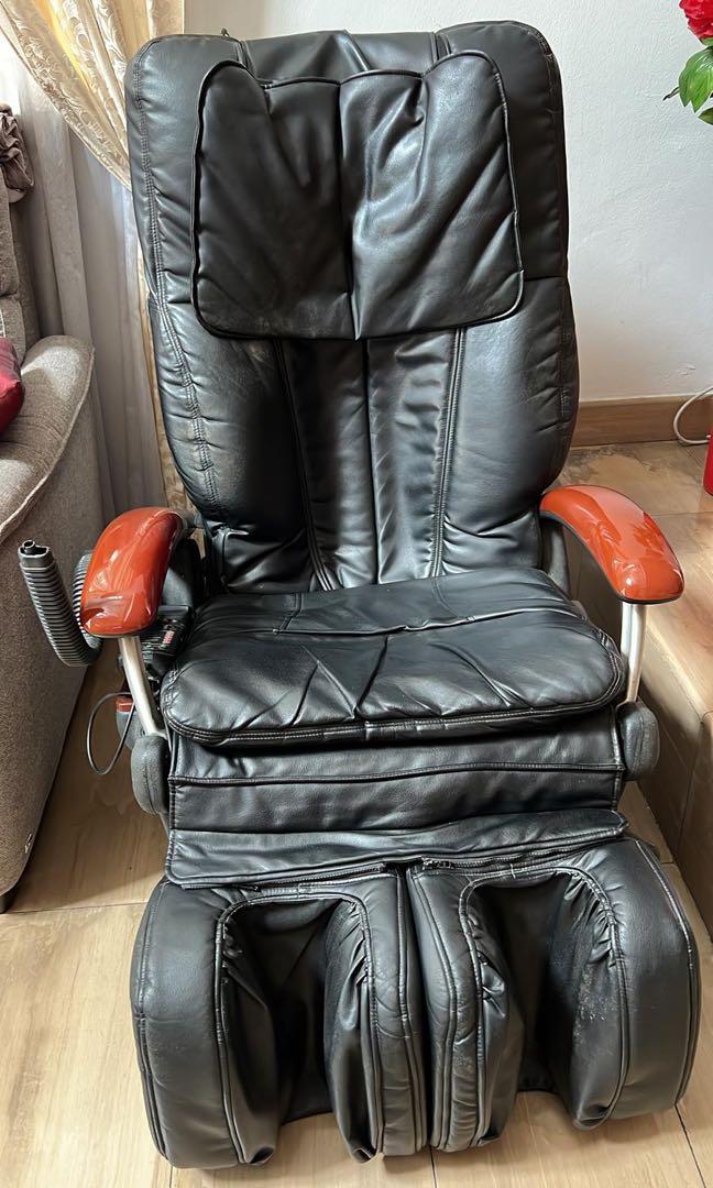 OSIM iMedic massage chair, Health & Nutrition, Massage Devices on Carousell