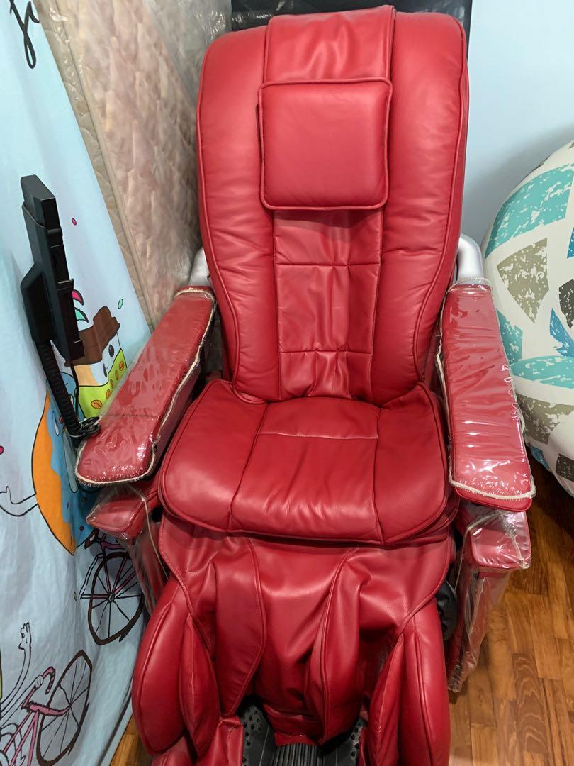Osim massage chair upilot, Furniture & Home Living, Furniture, Chairs ...