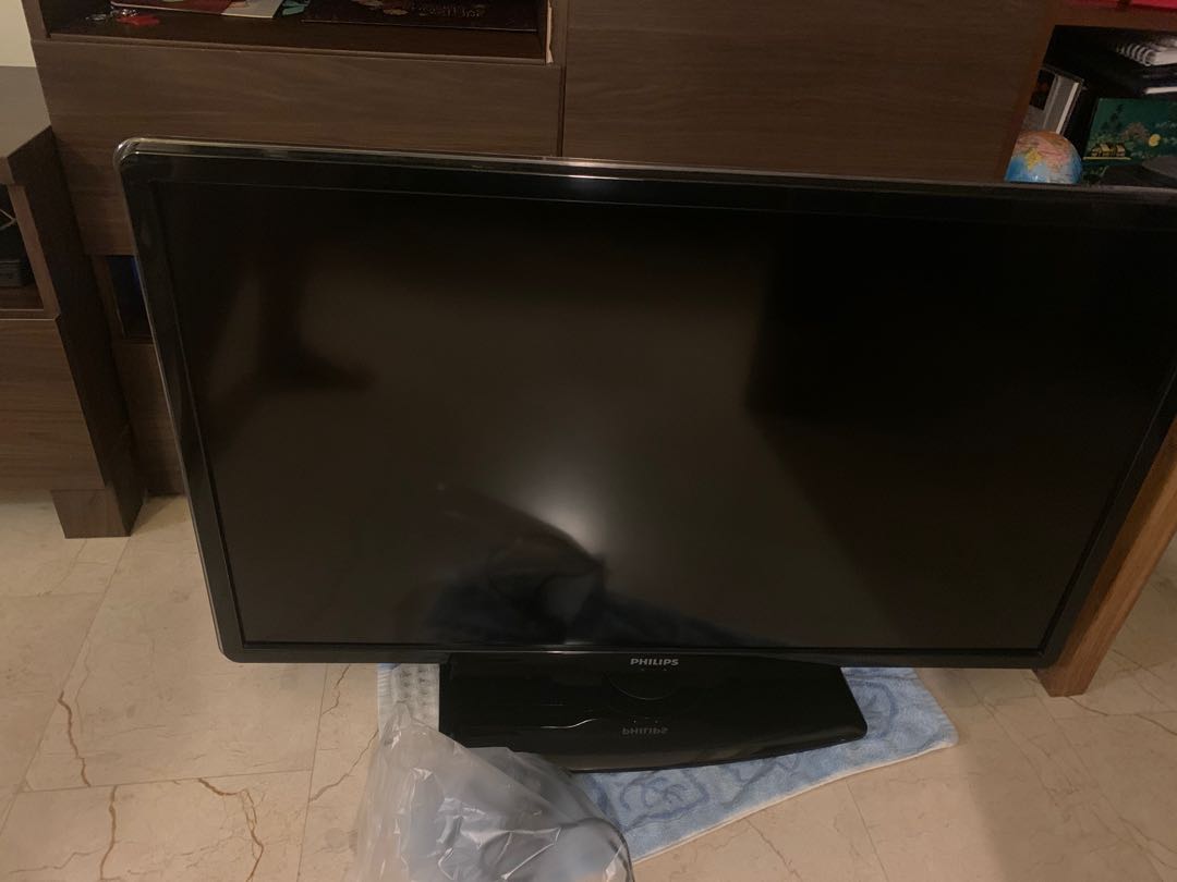 Philips 42 inch TV, TV & Home Appliances, TV & Entertainment, TV on ...