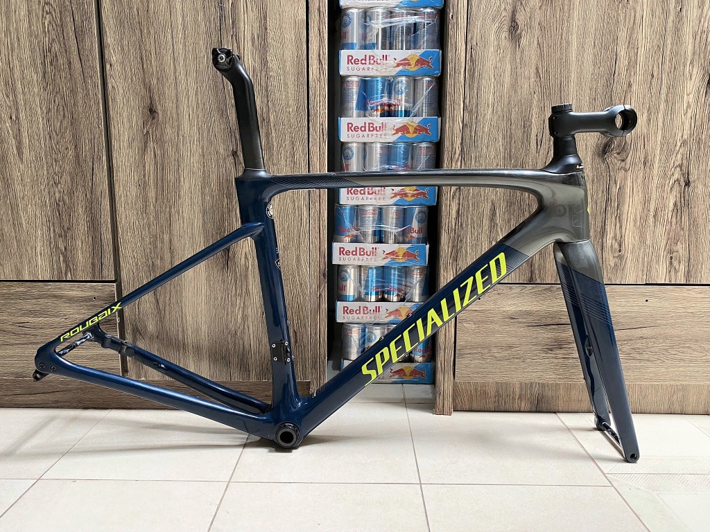 Specialized Roubaix 52CM, Sports Equipment, Bicycles & Parts, Parts ...
