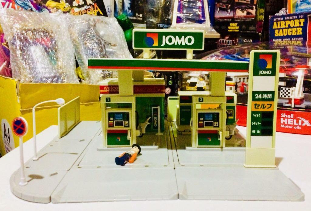 TOMY TOMICA TOWN JAPAN JOMO GAS STATION c/w PLY KIDS - RARE, Hobbies ...