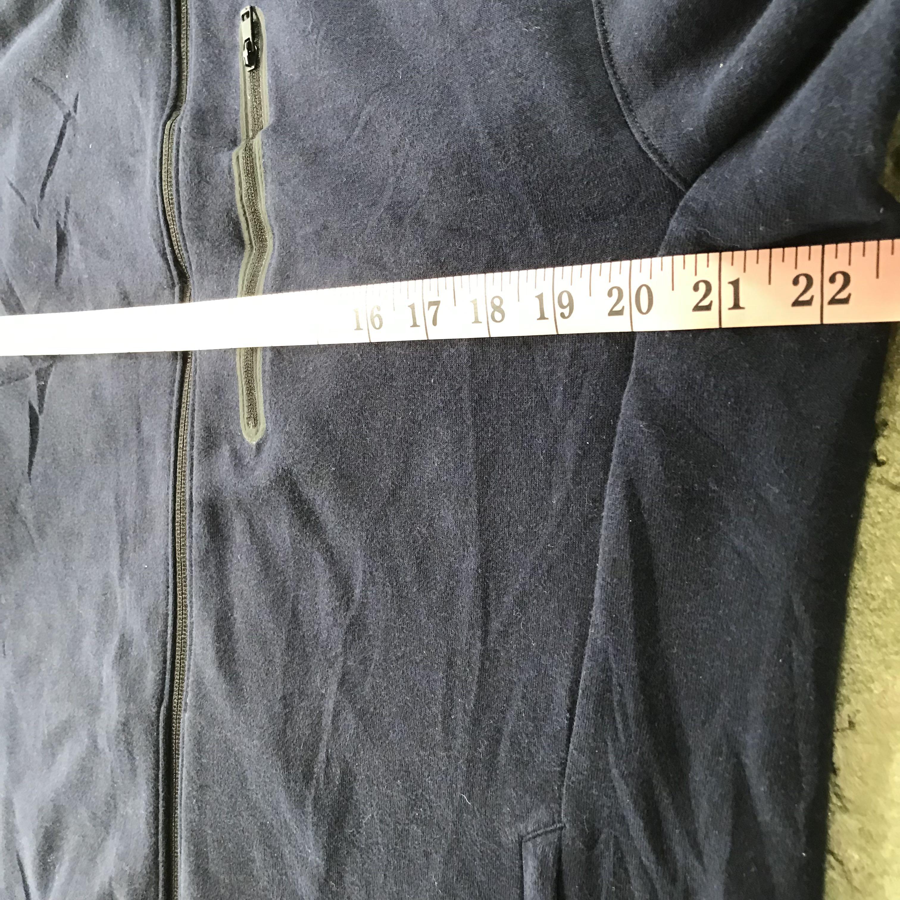 Uniqlo Ultra Dry Stretch Tech Fleece Jacket with Hood, Men's Fashion ...