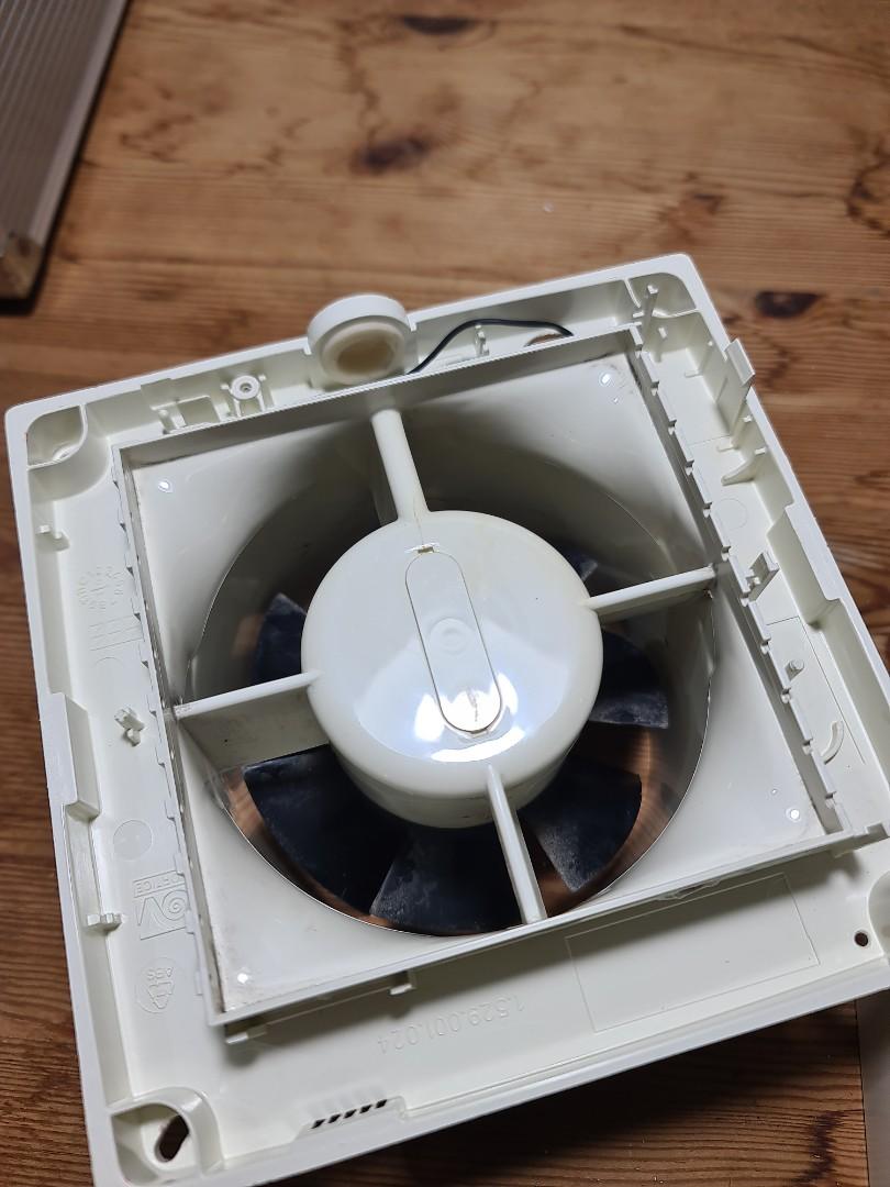 Vortice Extractor Ventilation Fan, Furniture & Home Living, Lighting ...