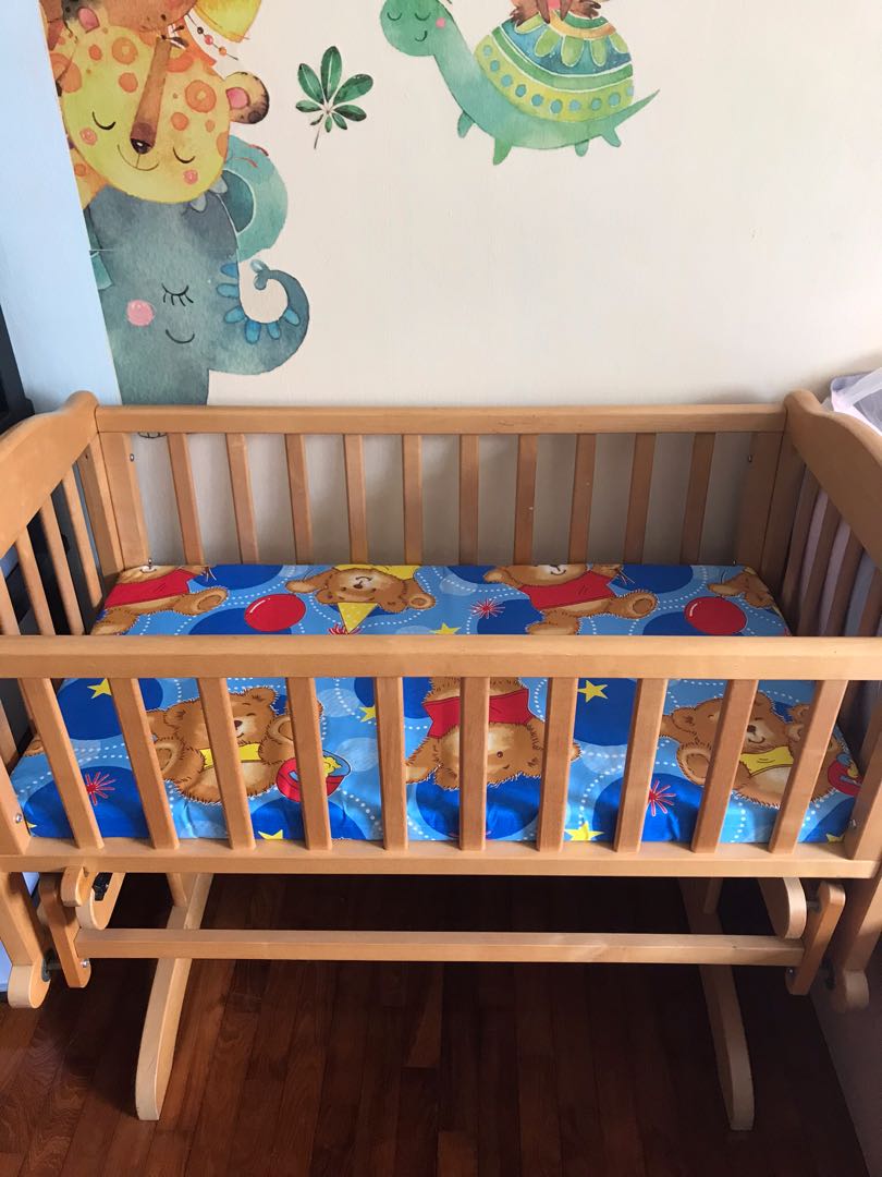 Free baby cot, Babies & Kids, Baby Nursery & Kids Furniture, Cots ...
