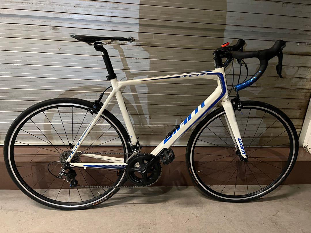 Giant Roadbike, Sports Equipment, Bicycles & Parts, Bicycles on Carousell