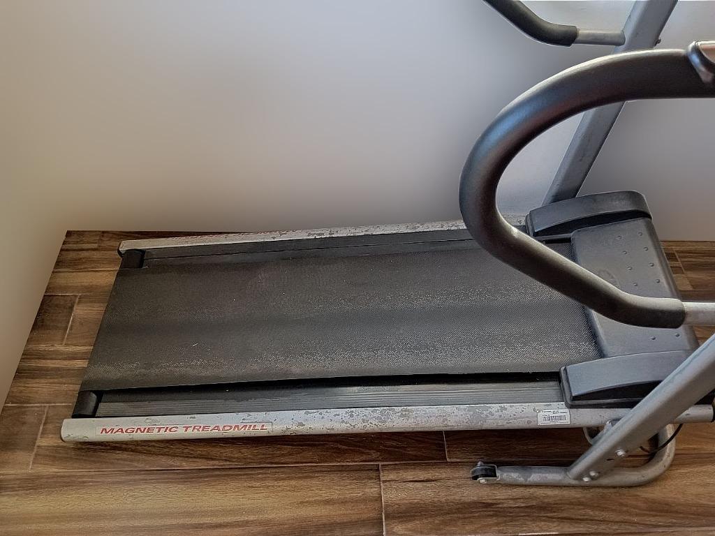 jetstream jmt400 magnetic treadmill, Sports Equipment, Exercise ...