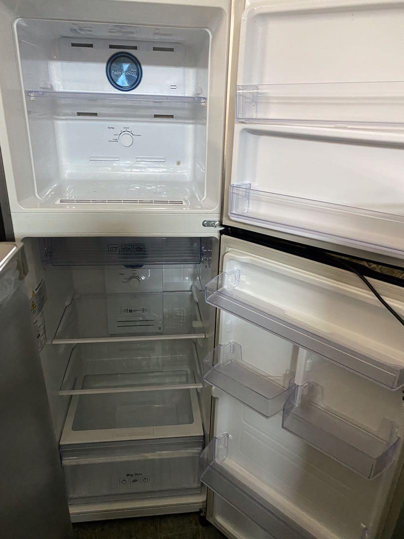 Samsung 321l 2 door fridge / refrigerator, TV & Home Appliances ...