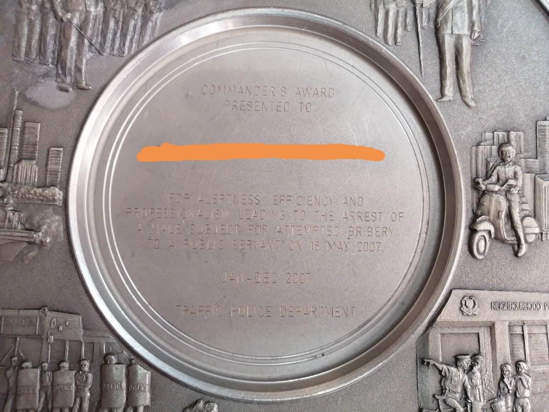 The Police Force Commander's Award Pewter Plate 2007, Hobbies & Toys ...