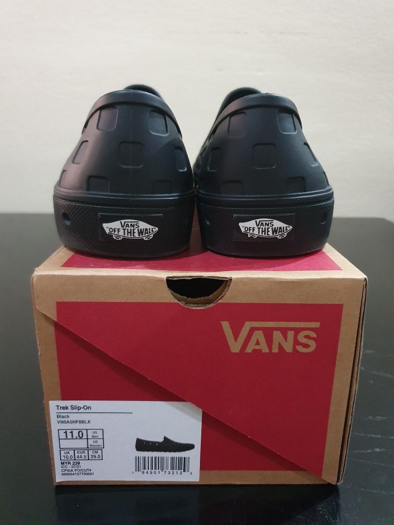 Vans Trek Slip On, Women's Fashion, Footwear, Sneakers on Carousell