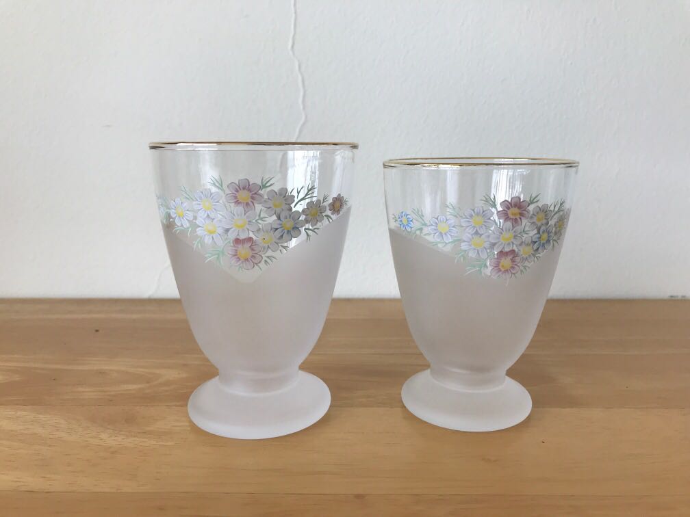 Vintage Frosted Drinking glass with flowers motifs and gold rim ...
