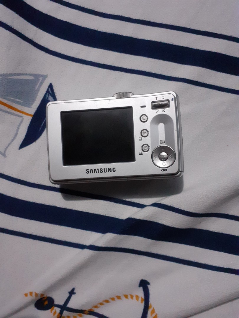 Y2k Samsung s630 camera from the 2000s, Photography, Cameras on Carousell