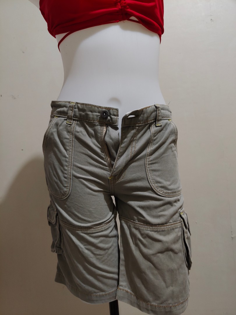 6 pocket kid short, Babies & Kids, Babies & Kids Fashion on Carousell