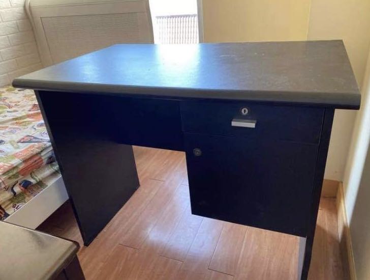 Black Study Table (100x60 cm), Furniture & Home Living, Furniture ...