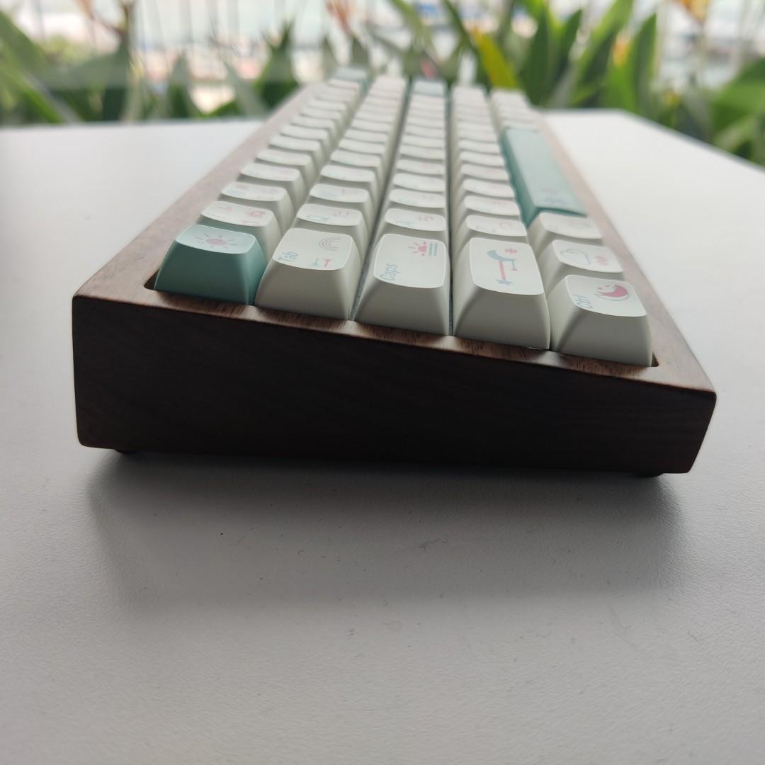Custom 60% keyboard KBDfans Tofu60 Walnut, Computers & Tech, Parts ...