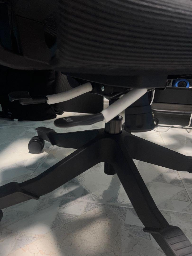 ErgoTune Classic Ergonomic Office Chair, Furniture & Home Living ...