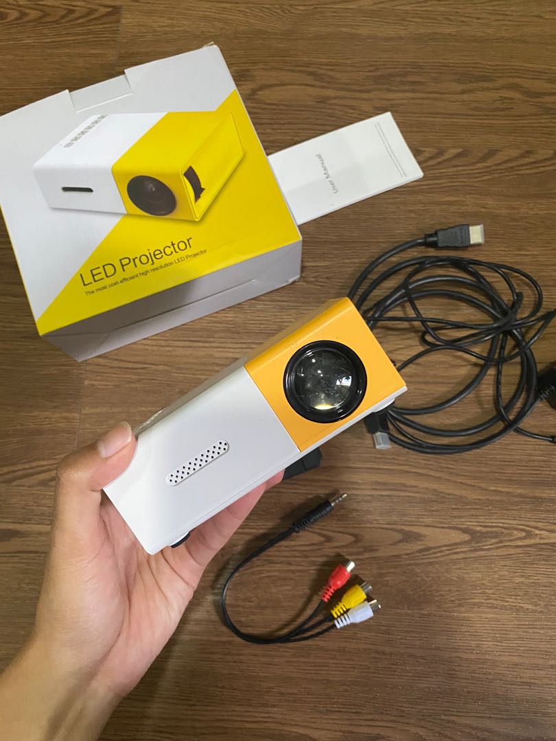 Proyektor Mini LED Projector, Elektronik, TV & Perlengkapan Hiburan di ...