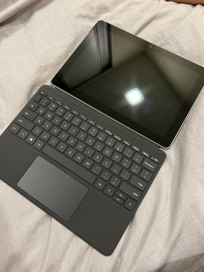 LIKE NEW Mircrosoft Surface Go 64gb with Keyboard, Computers & Tech ...