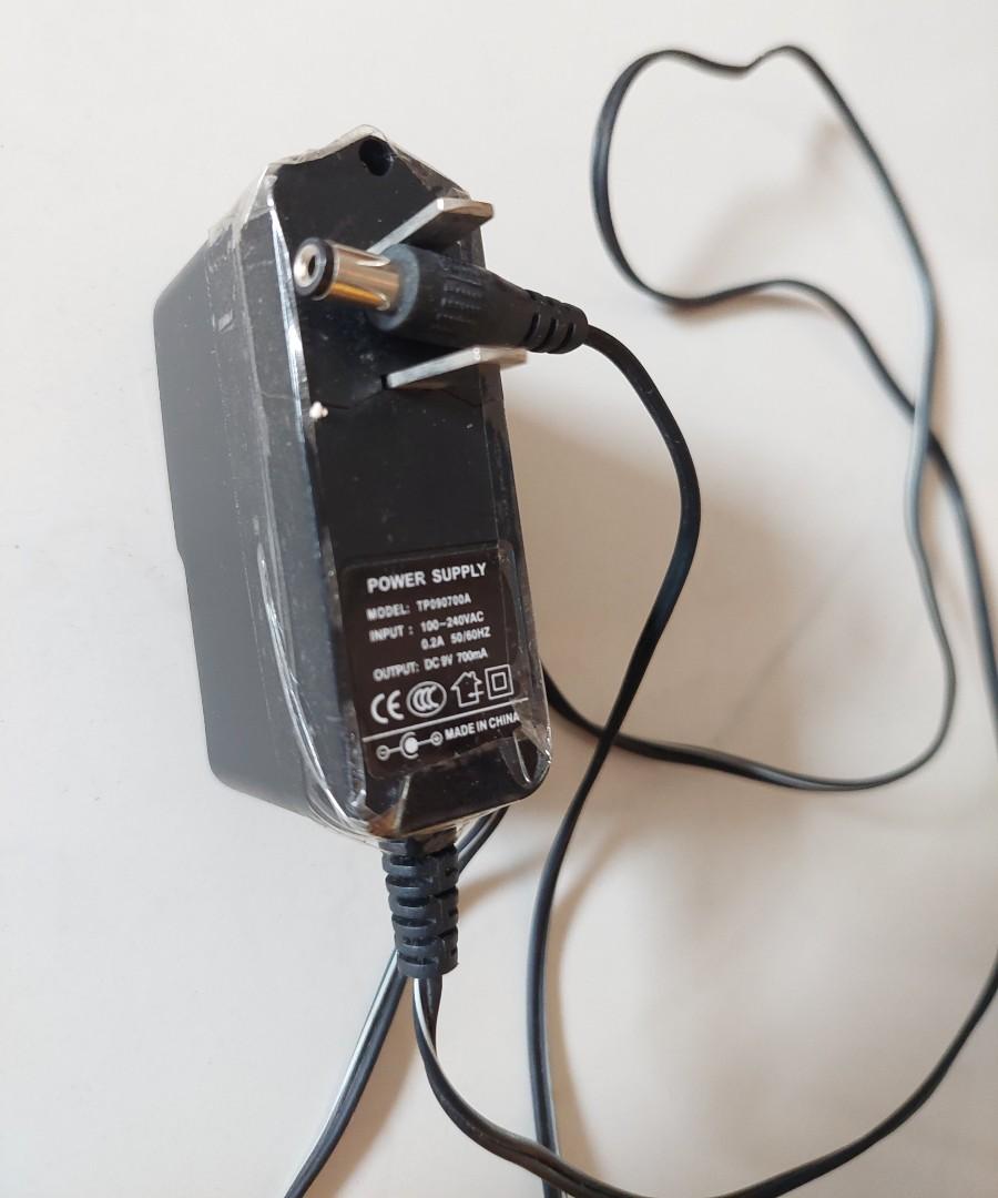 Round hole power supply cable, Computers & Tech, Parts & Accessories ...