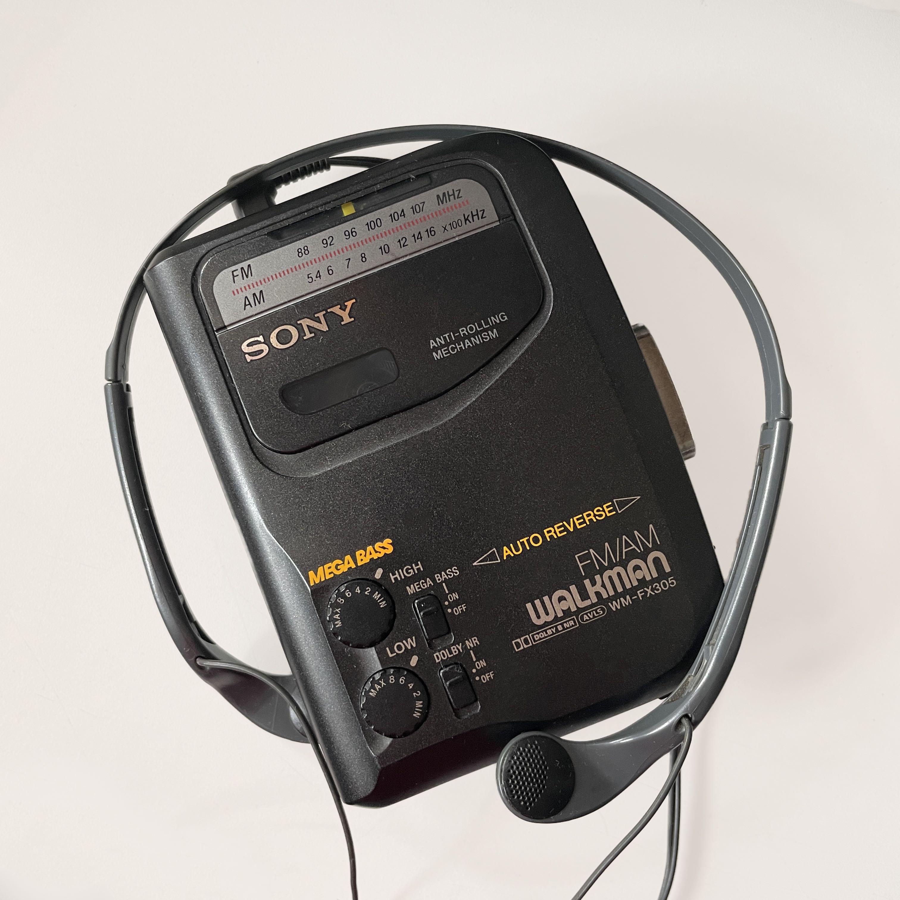 Sony WM-FX305 Walkman Cassette Player, Hobbies & Toys, Memorabilia ...