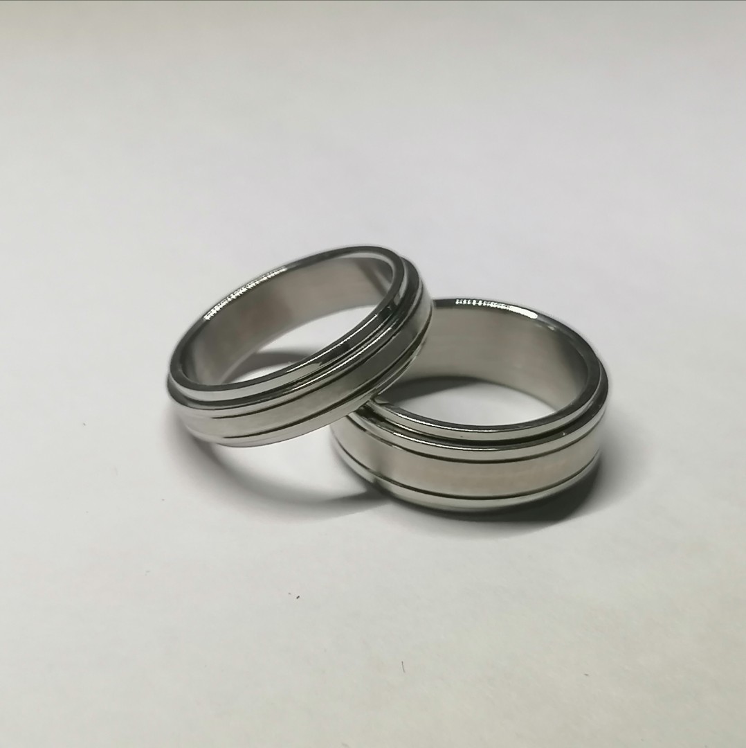 SS Revolving Couple Rings, Women's Fashion, Jewelry & Organisers, Rings ...