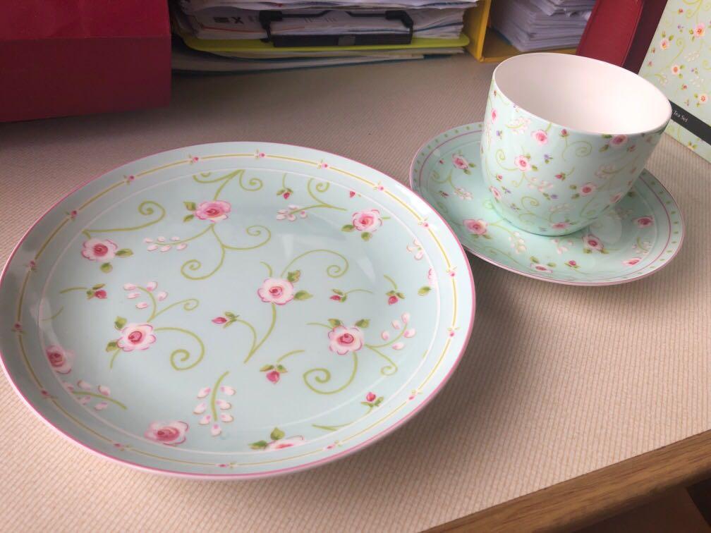 Teacup set and plate, Furniture & Home Living, Kitchenware & Tableware ...