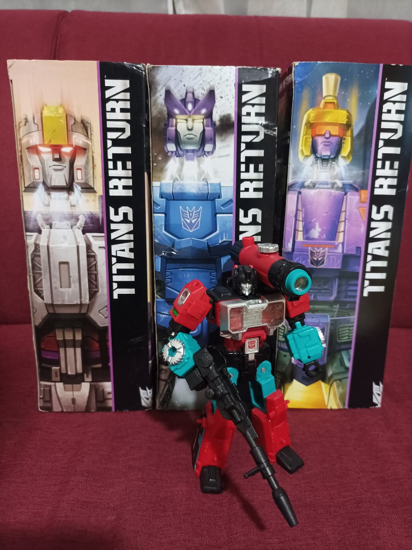 Transformers Titans Return Astrotrain Octone Blitzwing and Perceptor ...