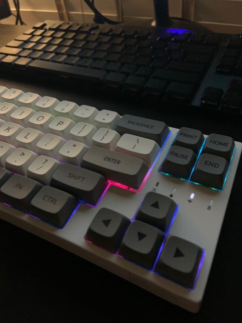 Rk68 plus 65% custom mechanical keyboard (GMK keycaps), Computers ...