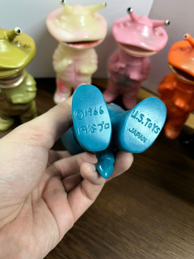 食錢怪 ultraman 超人 怪獸 USTOYS膠品 懷舊 當時物 搪膠 KAIJU sofubi, 興趣及遊戲, 玩具 & 遊戲類 - Carousell