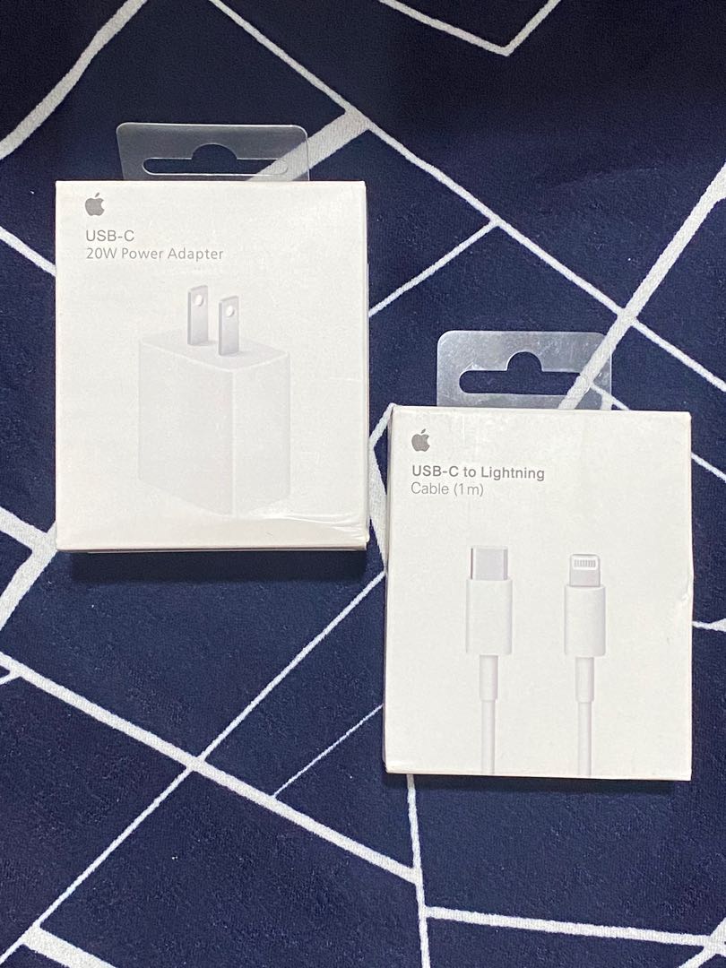 Apple iPhone Charger 20 watts adapter and Usb c to Lightning cable ...