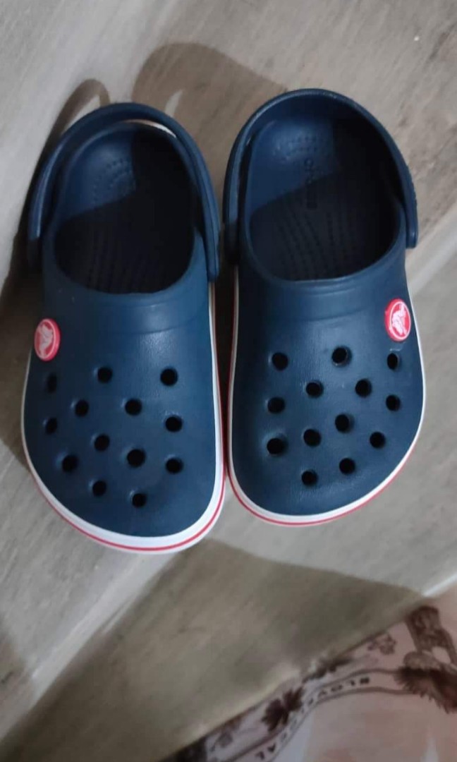 Crocs for Kids (Size: C9), Men's Fashion, Footwear, Slippers & Slides ...