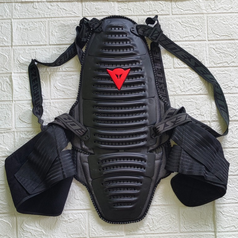 Dainese Back Protector, Men's Fashion, Coats, Jackets and Outerwear on ...