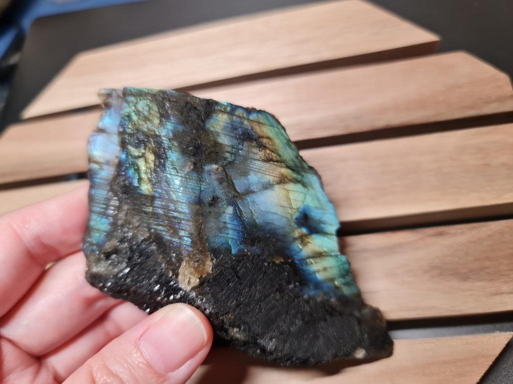 Home Décor Flashy Labradorite half polished half raw Rocks & Geodes ...