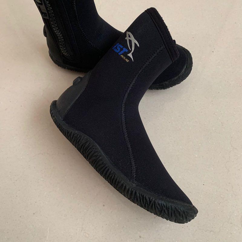 IST high cut diving boot, Sports Equipment, Other Sports Equipment and ...
