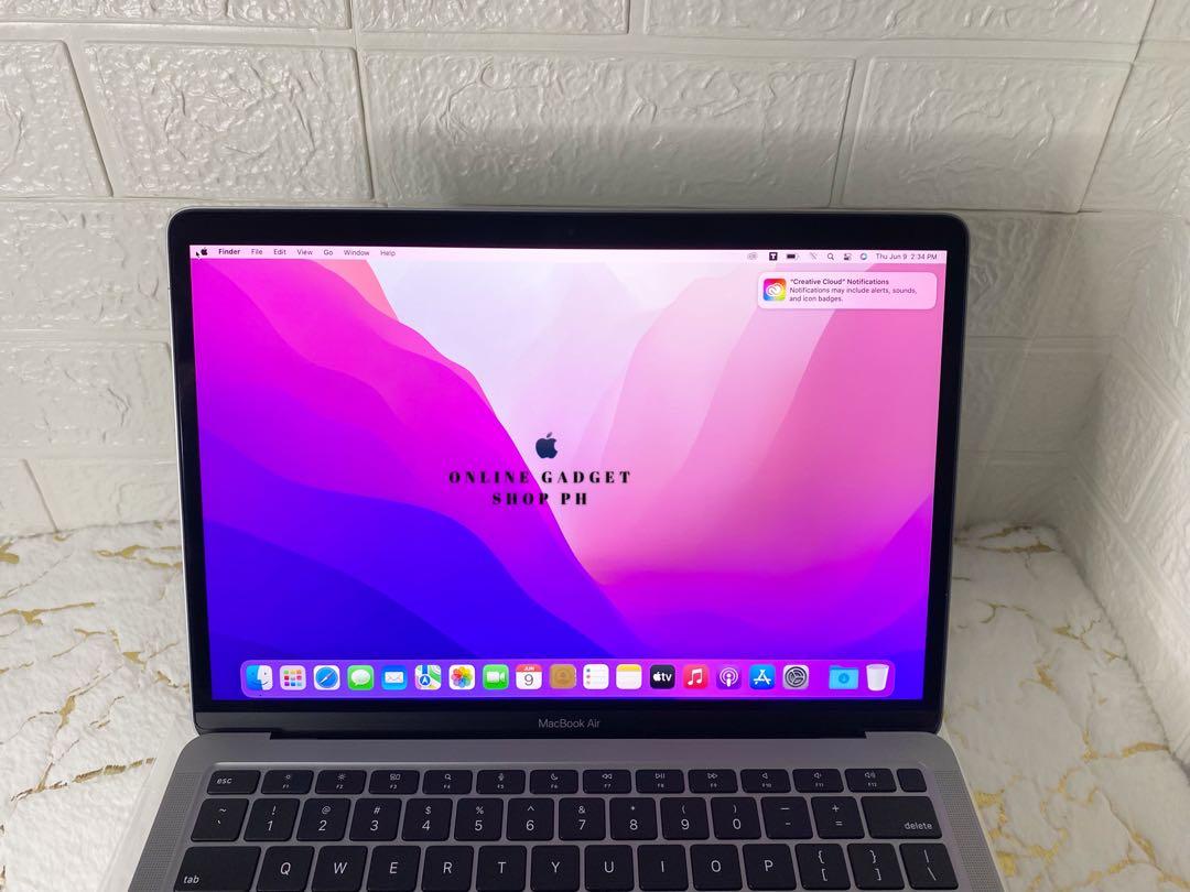 Macbook Air Space Gray M1 Chip 8gb Ram 256gb SSD Complete with box and ...
