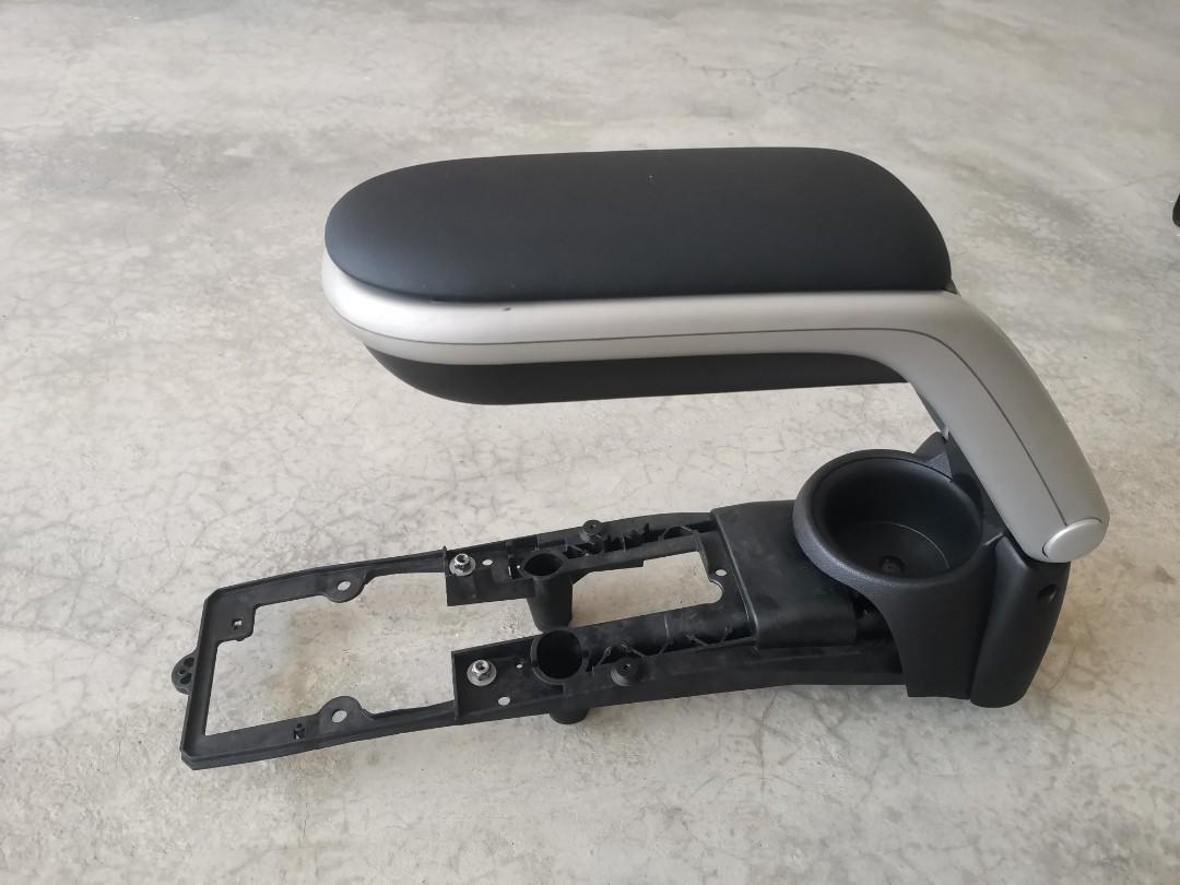 Mini Cooper S R56 Armrest, Auto Accessories on Carousell