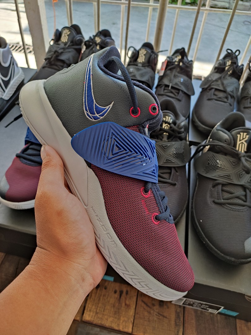 Nike Kyrie Flytrap 3, Men's Fashion, Footwear, Sneakers on Carousell