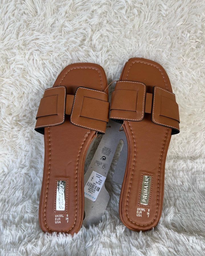 Primark Slides, Women's Fashion, Footwear, Flats & Sandals on Carousell