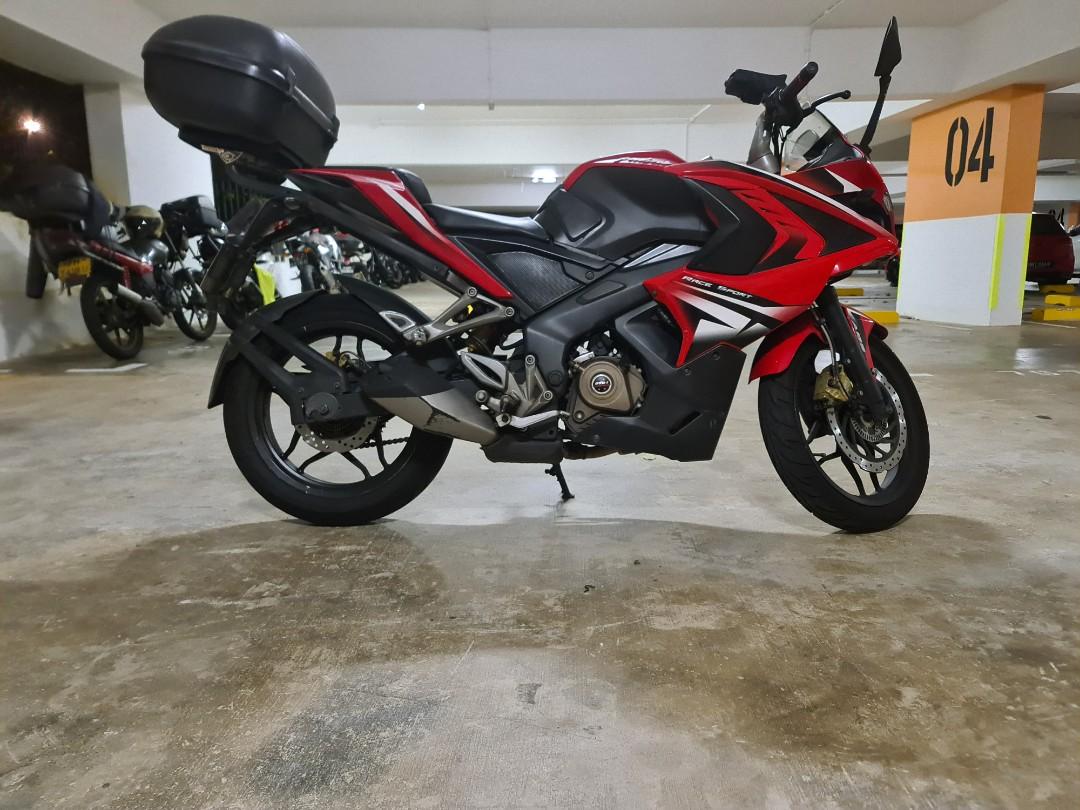 Pulsar RS200, Motorcycles, Motorcycles for Sale, Class 2B on Carousell