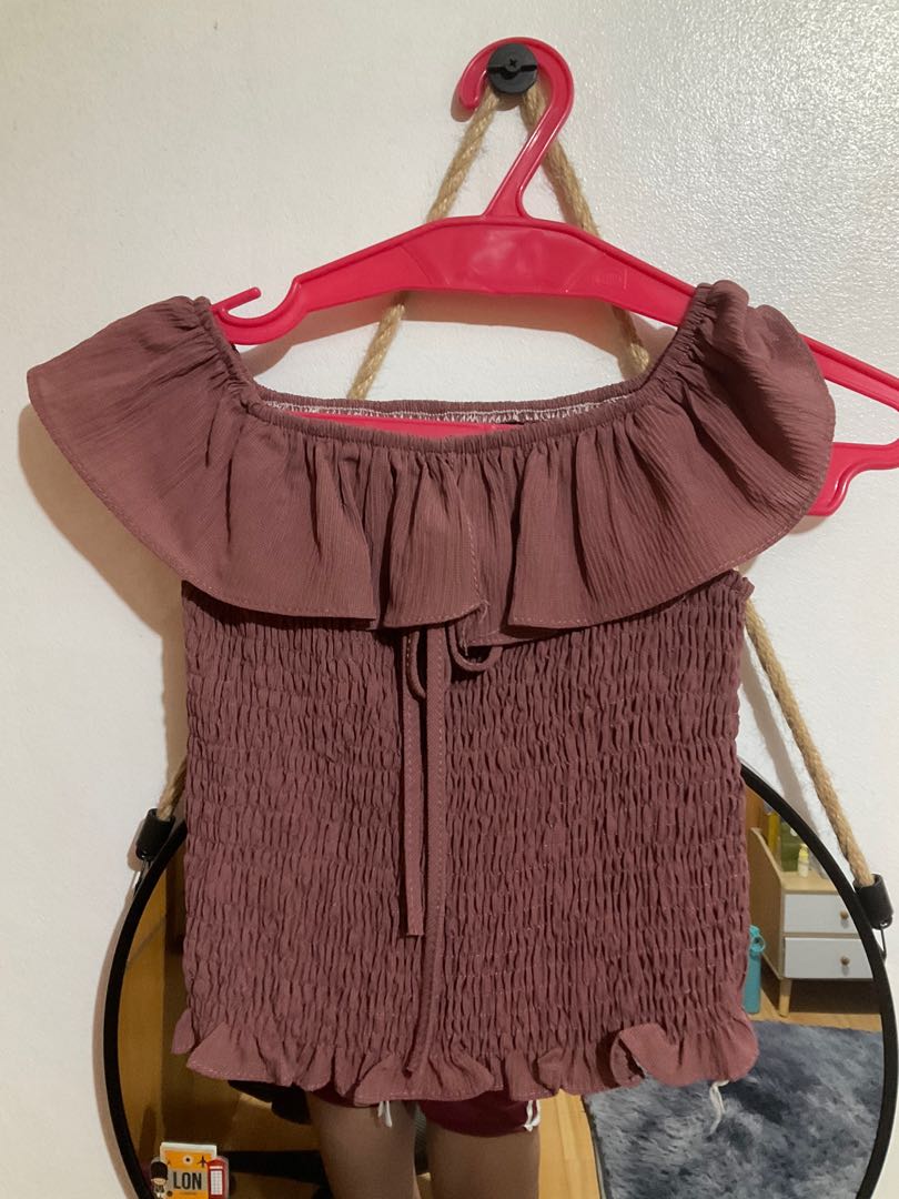 Scrunch top, Women's Fashion, Tops, Blouses on Carousell