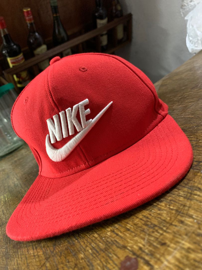 SNAP BACK NIKE CAP, Men's Fashion, Watches & Accessories, Caps & Hats ...